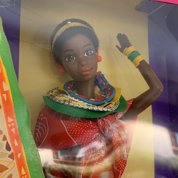 Mattel | Toys | Vintage Kenyan Barbie Mattel 993 Dolls Of The World ...